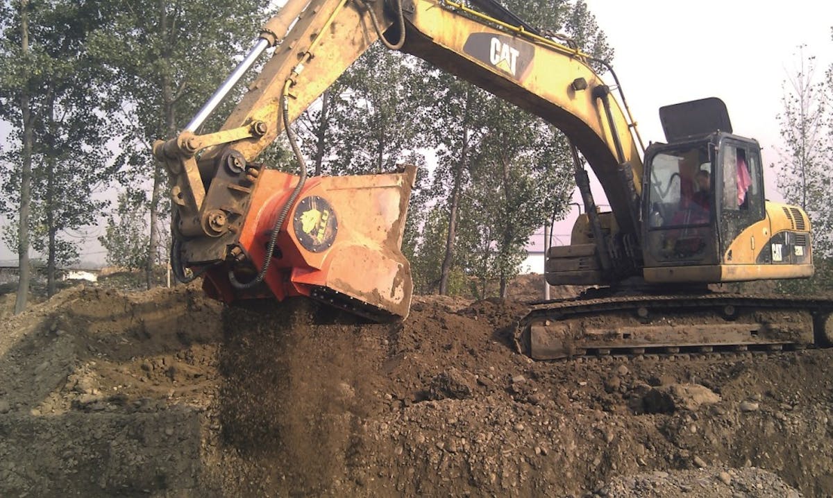 ALLU® D-Series Screener Crusher Bucket Transforms Waste into Profitable ...