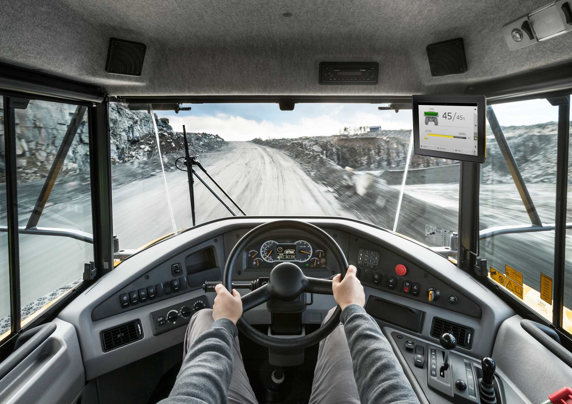 Volvo Launches Haul Assist With On-Board Weighing in North America to ...